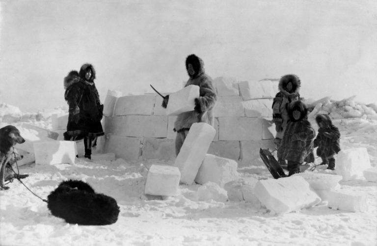 L'Habitat ailleurs: L'Arctique nord-américain - Les Inuits - Arthurimmo ...